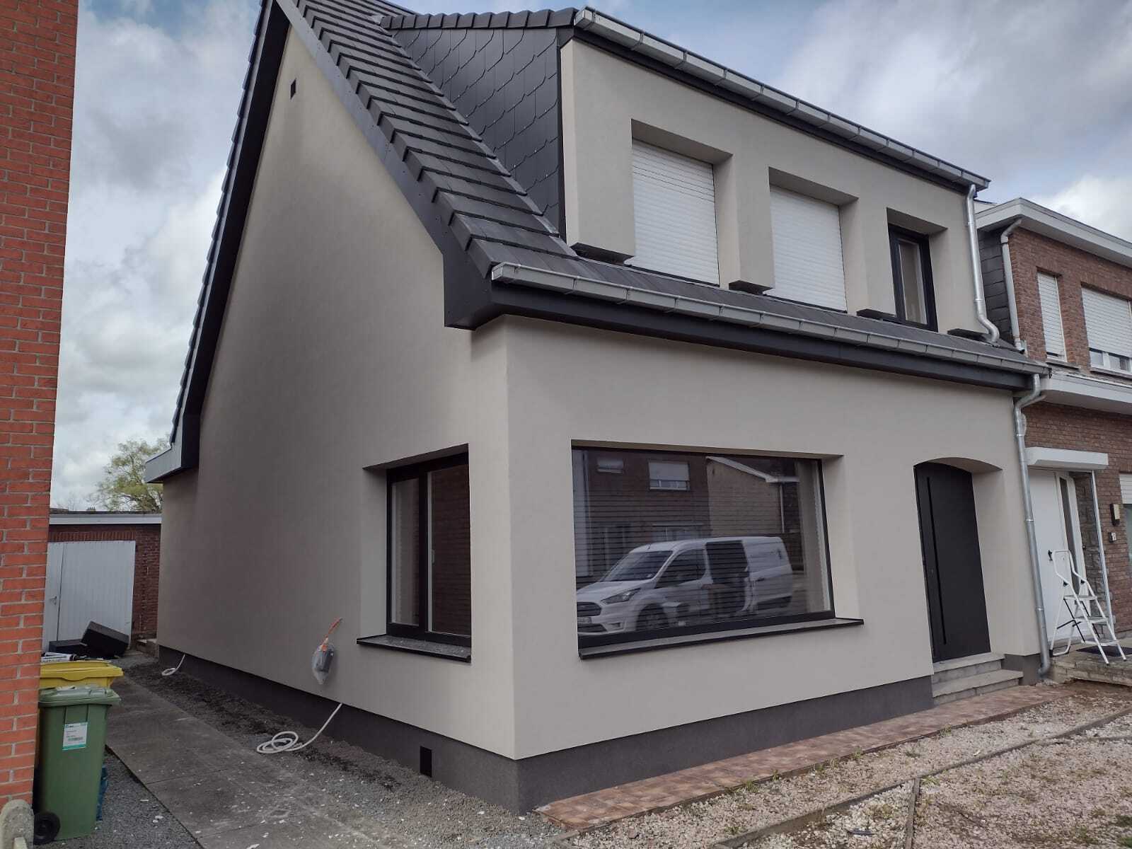 Stijlvolle Crepi afwerking voor woning… | Cornelissen Gevelbekleding